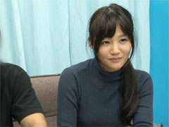 ガチ勃起大人デカチンを握らせたら純情制服JK娘がまさかの発情！ | センズリ鑑賞とナンパ動画